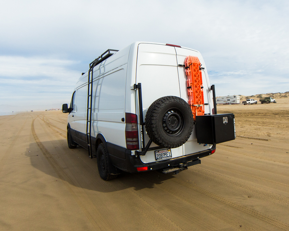 Van Diesel | Fully Equipped Van Diesel | Roadventures USA